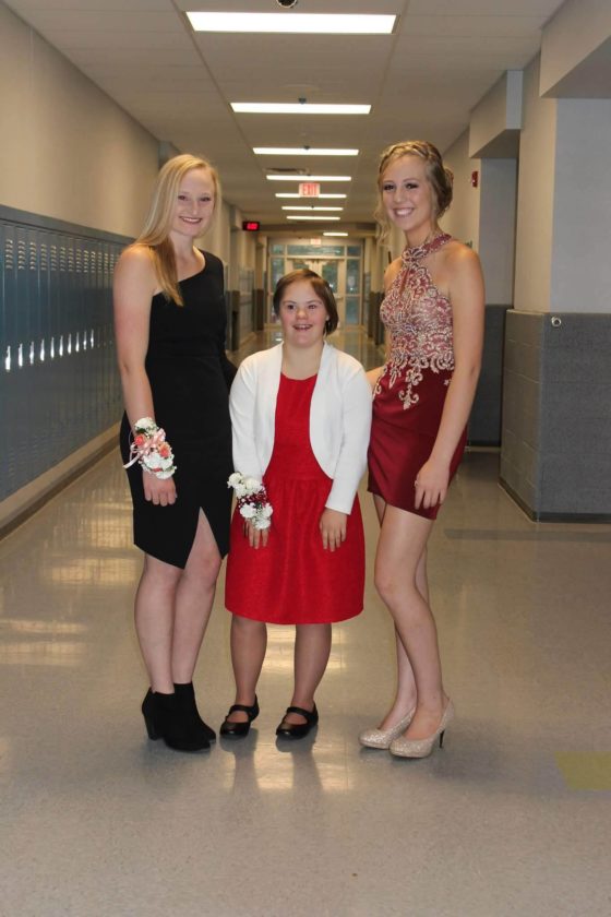 WAHS student helps make homecoming a special night | News, Sports, Jobs ...